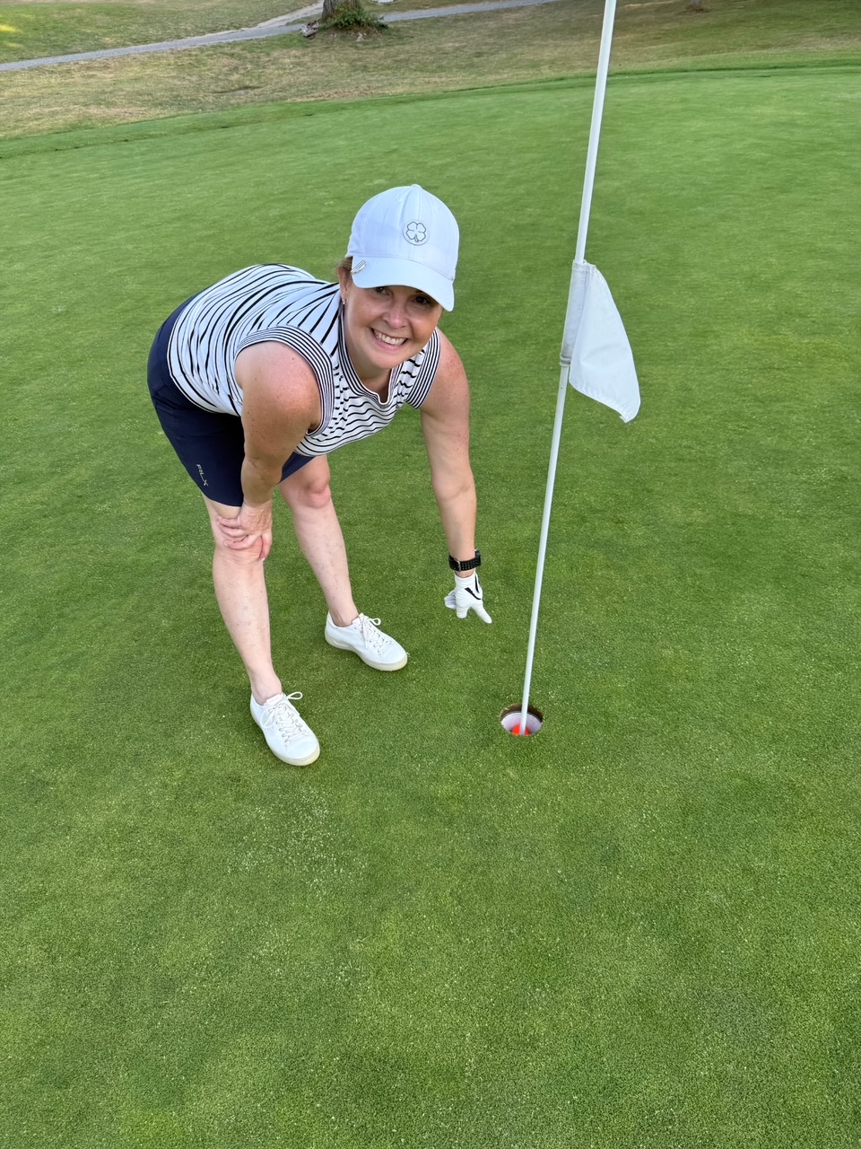 Hole In One Club – West Seattle Women's Golf Club